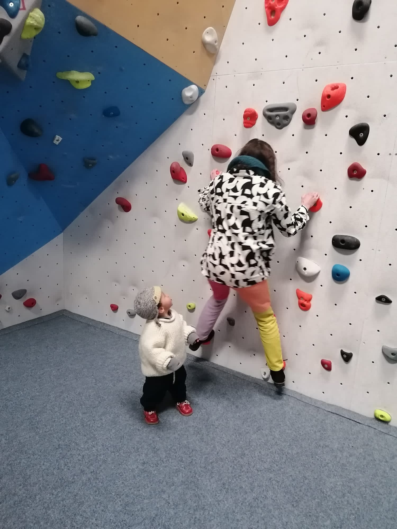 She Builds – Quartz